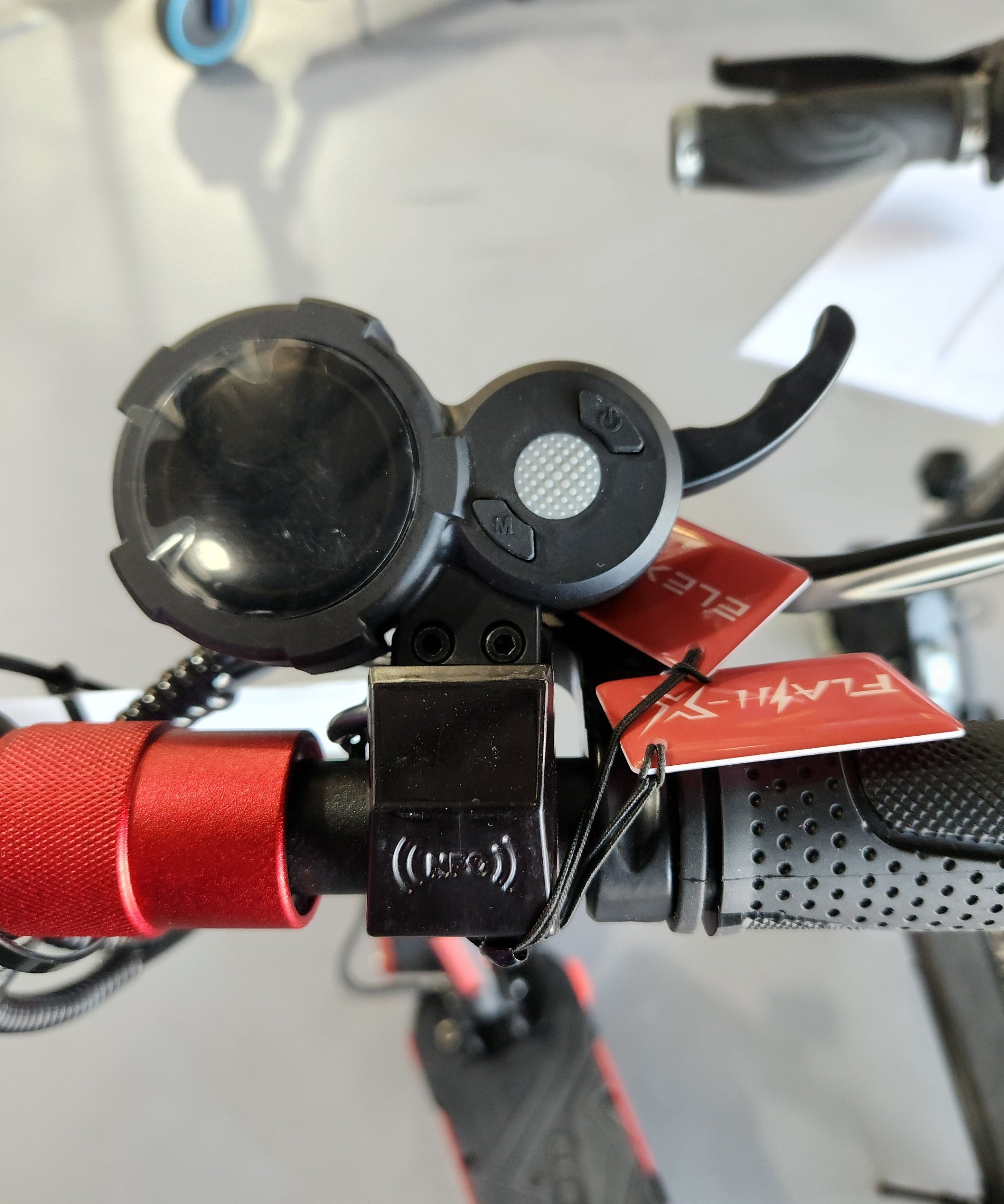 Throttle & With NFC Card Display - Flash - Elektro Flash – Scooteroo ...
